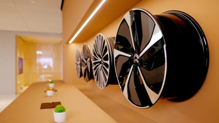 How to Tell If a Rim Is Bent, Cracked, Chipped or Damaged